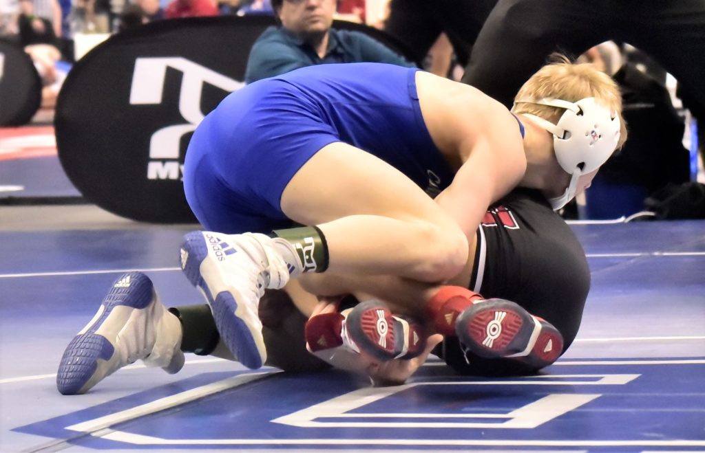 Falcons’ Prinkey advances to semifinals - Herald-Standard